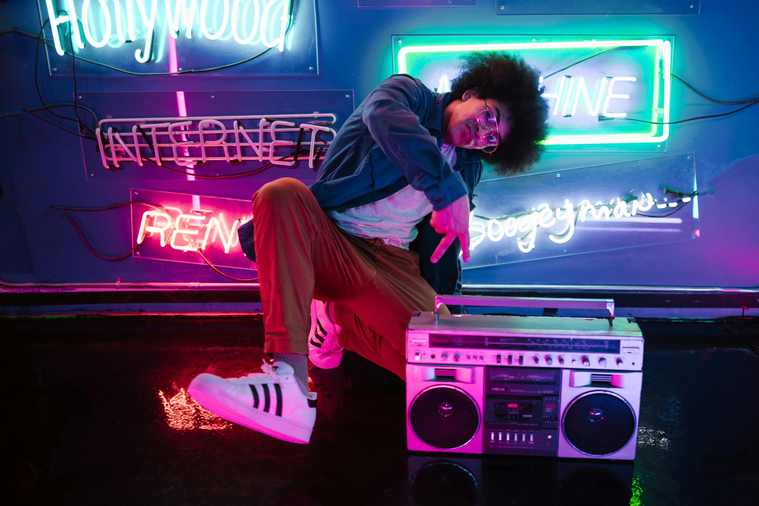 Totally Rad 80s Party Ideas - All the Feels Live - Live bands for hire ...